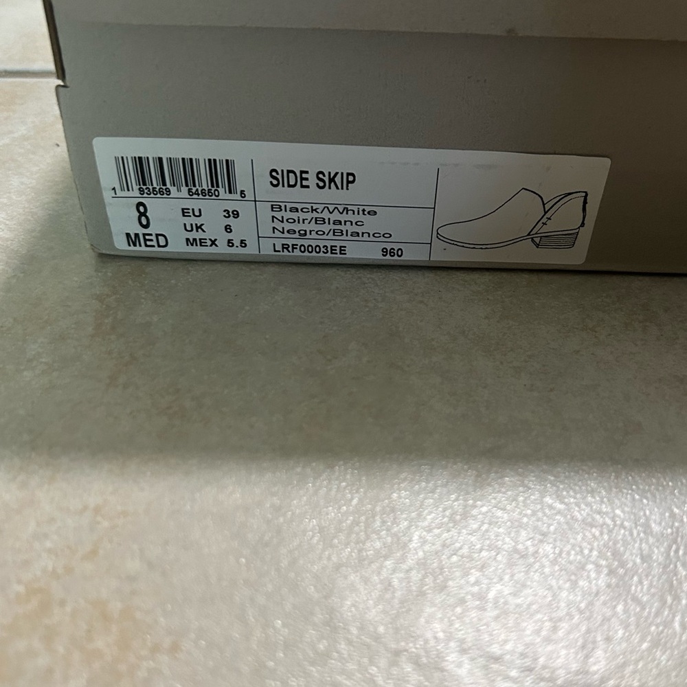 Reaction Kenneth Cole Side Skip (Faux Snake) - Gem